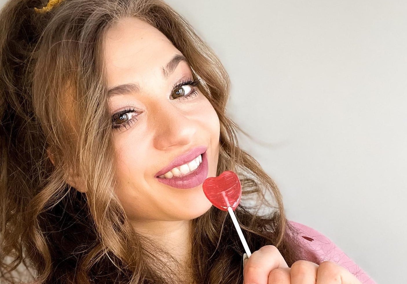 Bouncing Betty kim jest? Wiek, informacje, wzrost, rodzina